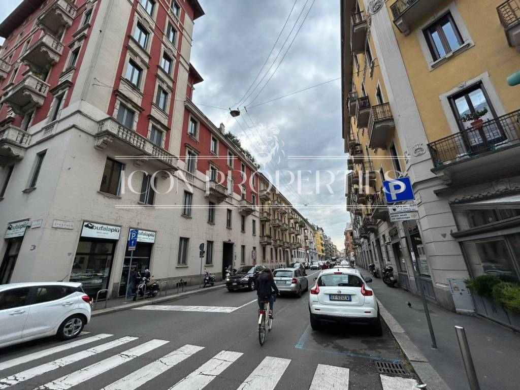 Affitto Appartamento Milano. Trilocale in via Spartaco. Ottimo stato ...