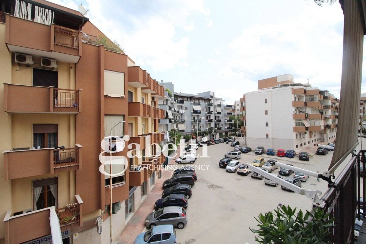 Quadrilocale via Don Uva, Trani