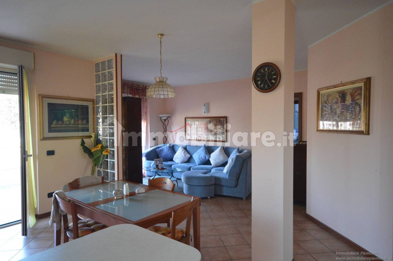 Bilocale via Gaetano Donizetti 47, Centro, Borgomanero