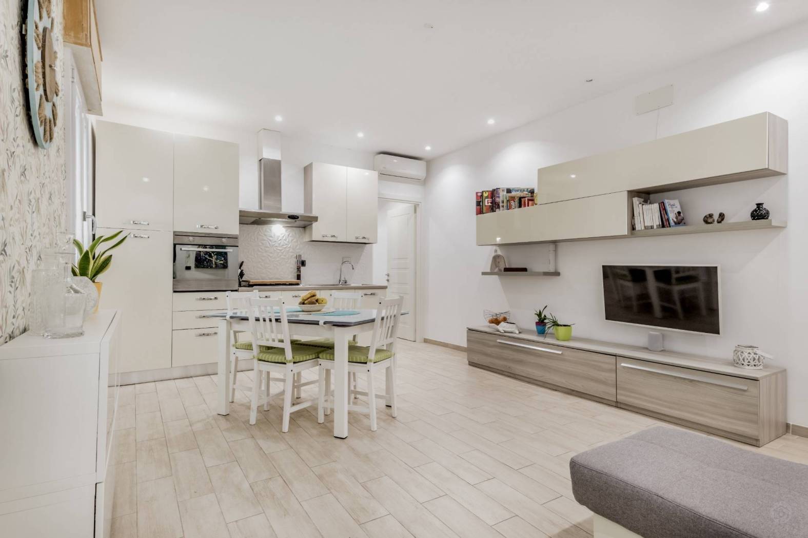 Trilocale via dei Remi, Ostia Levante, Roma