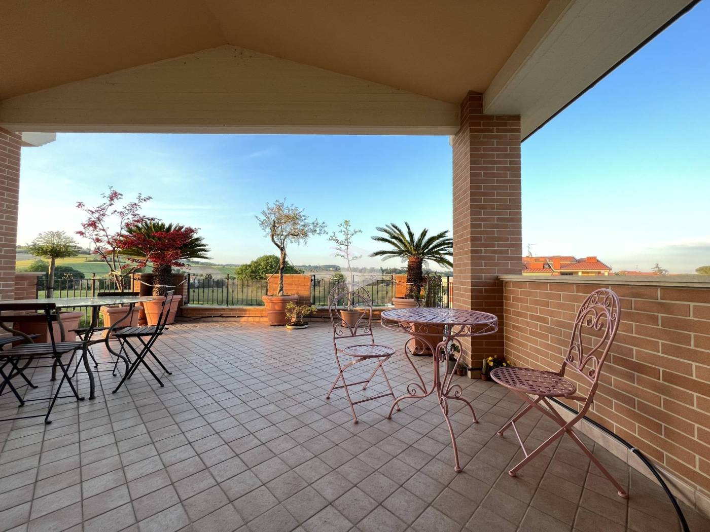 Trilocale ottimo stato, terzo piano, Pollenza