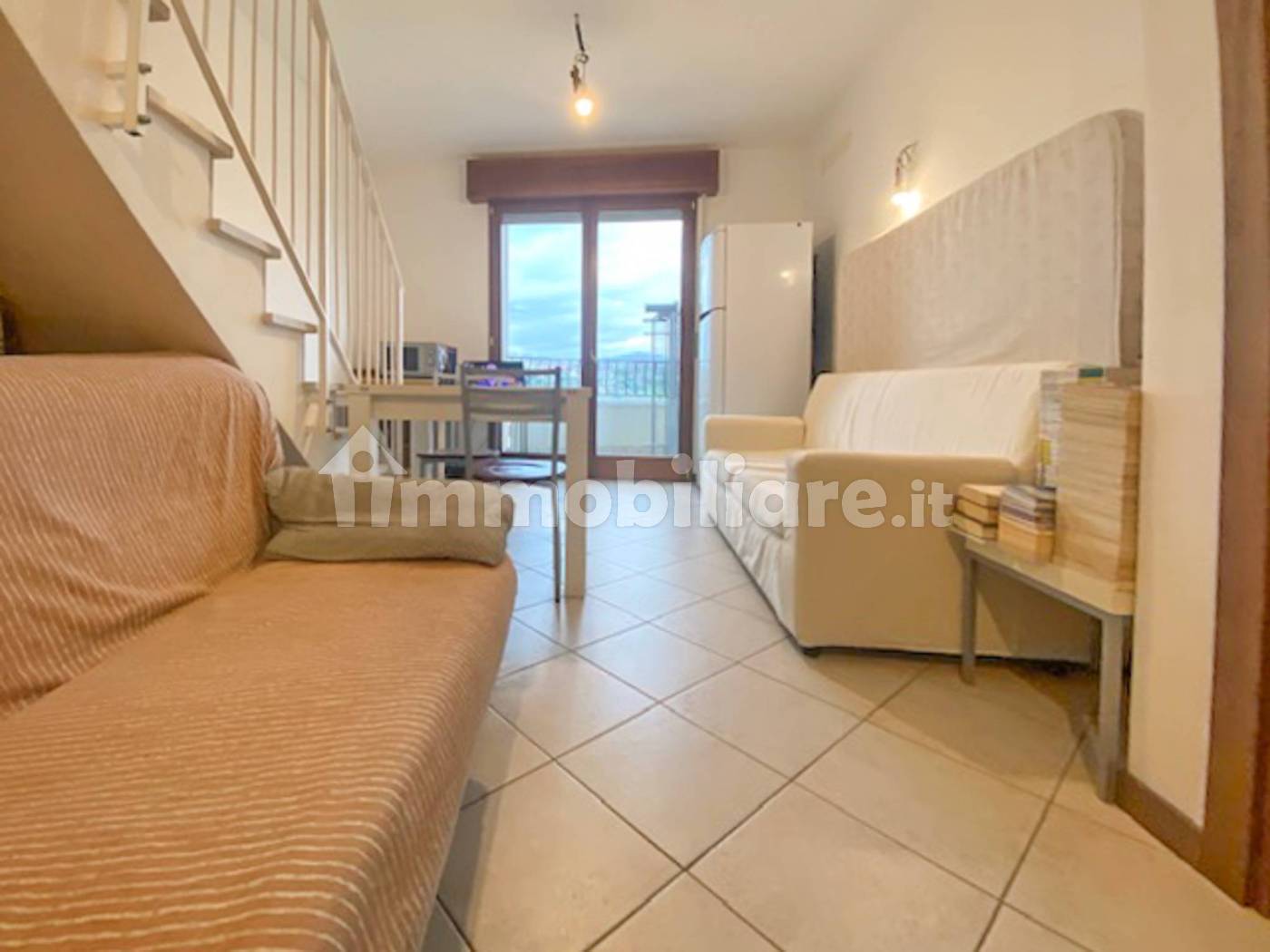 Quadrilocale ottimo stato, primo piano, San Clemente