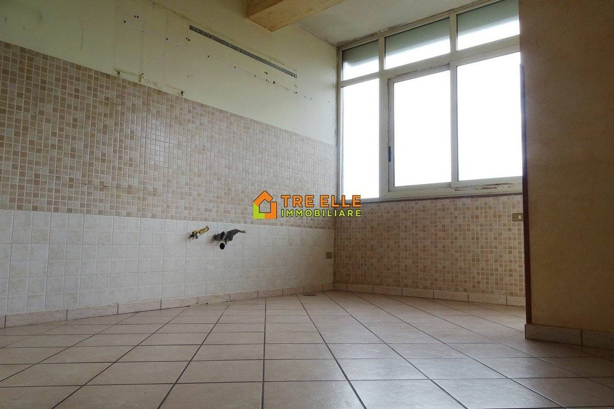 Quadrilocale corso Umberto I 607, Centro, Marigliano