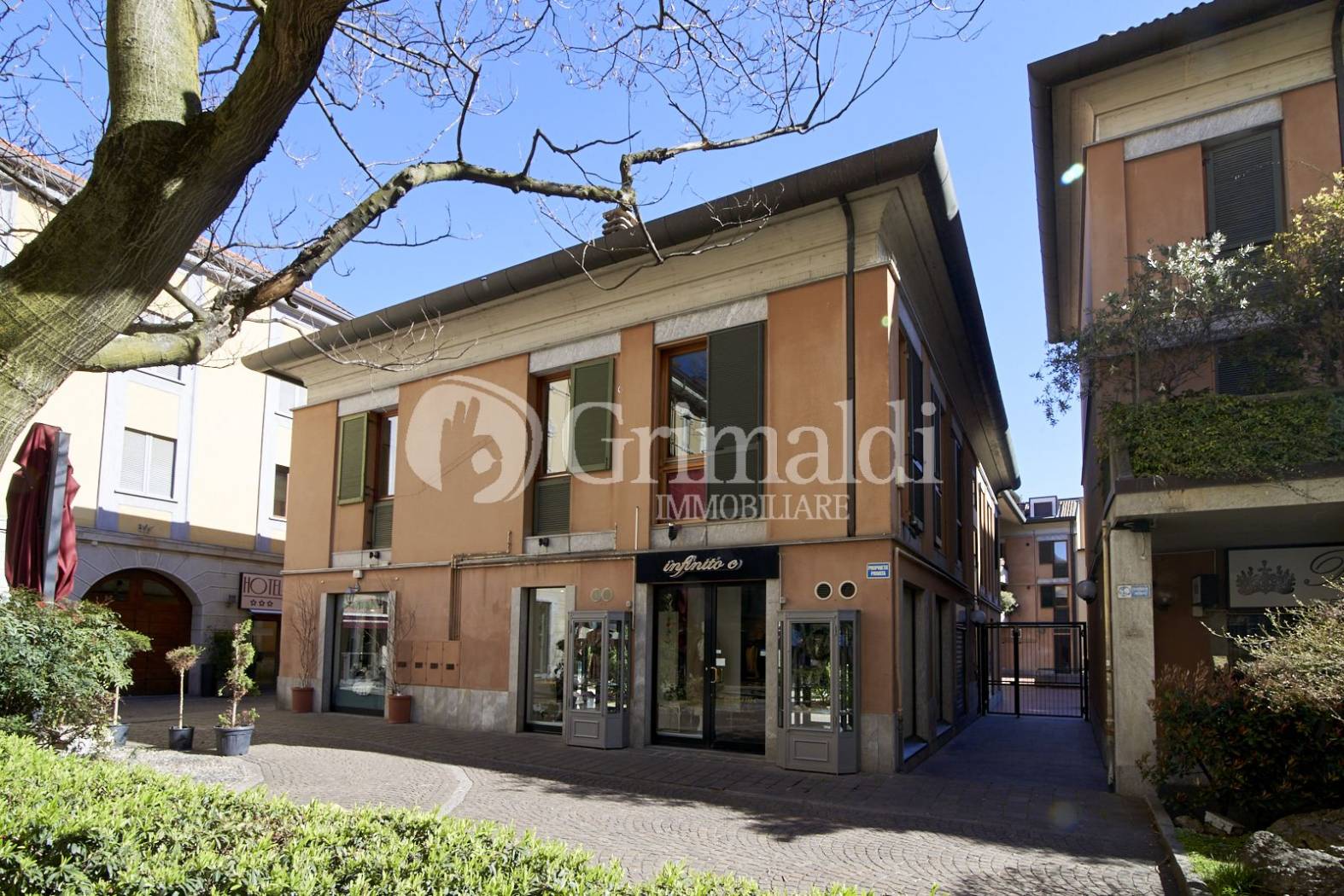 Trilocale via Manfredo Camperio 3, Centro Storico, Monza