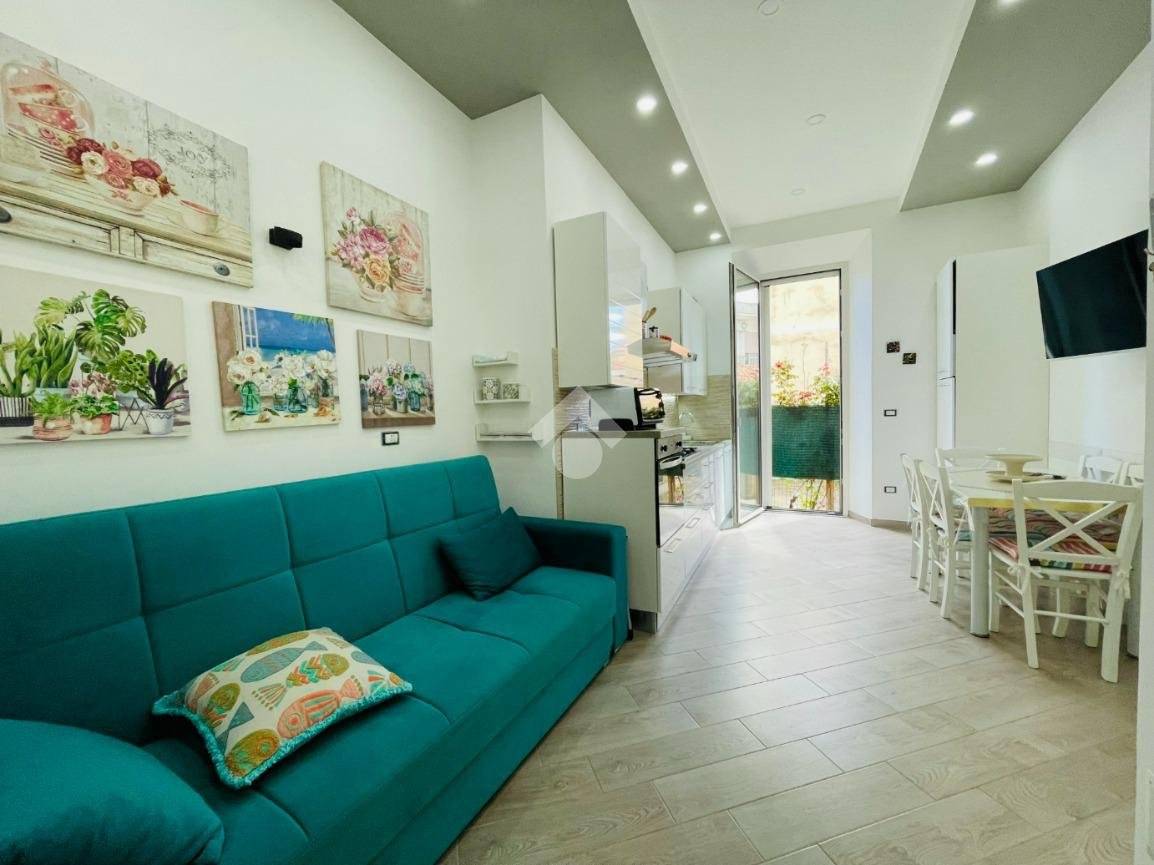 Trilocale via san rocco 16, Centro, Terracina