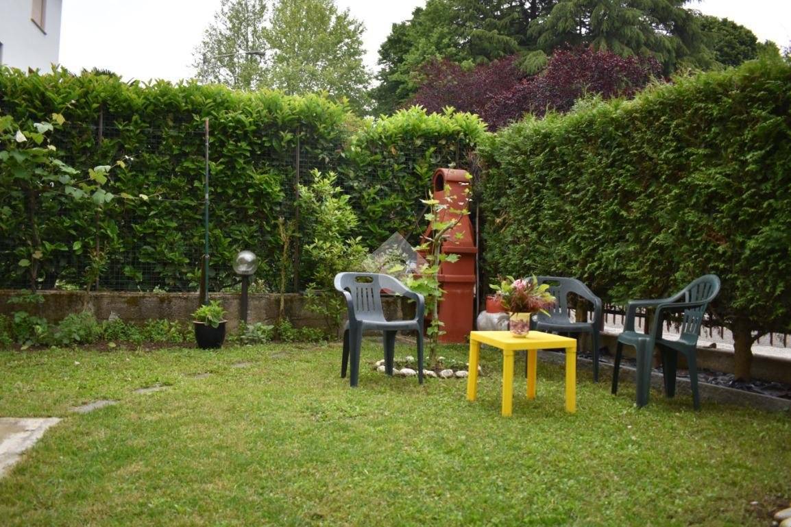 Trilocale via XI Febbraio 14, Centro, Cantù