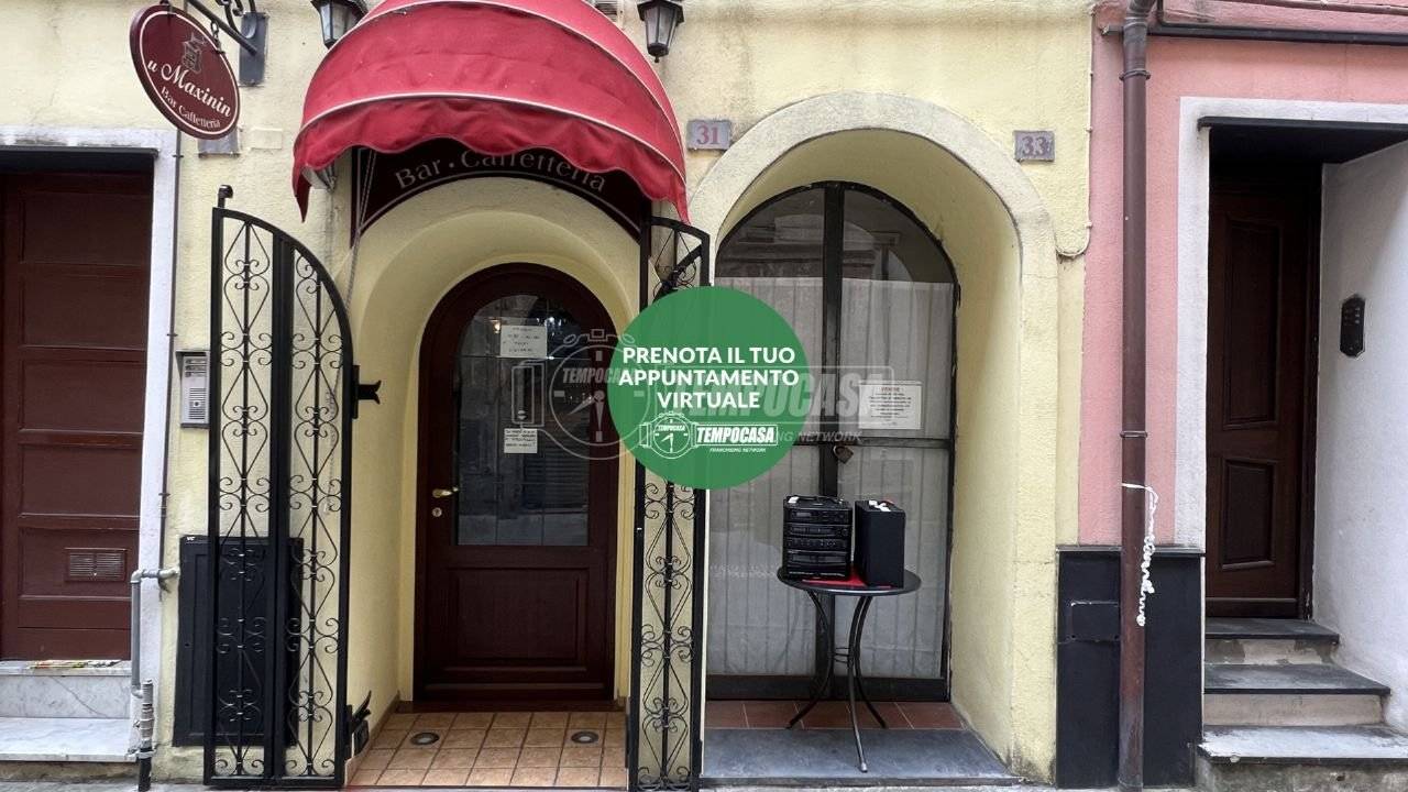 Locale commerciale in Vendita