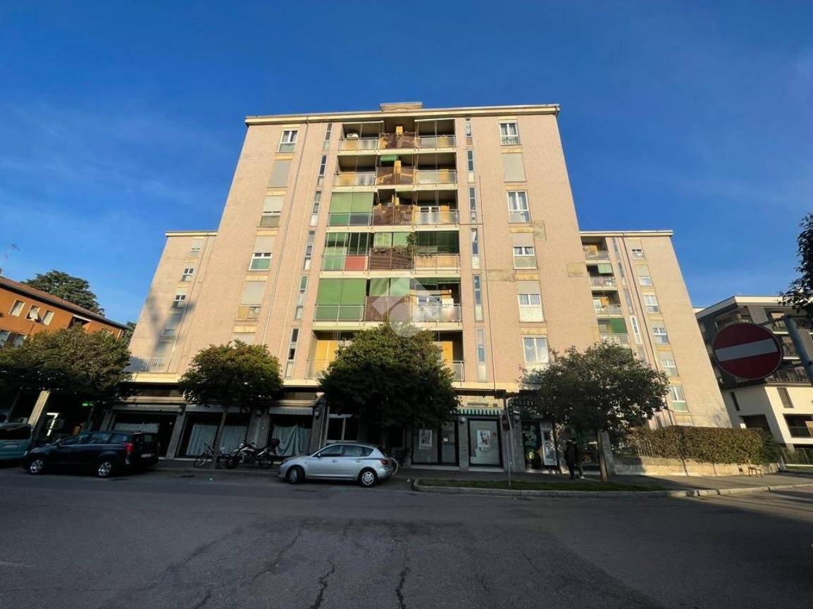 Bilocale via Europa 11, Triante, Monza