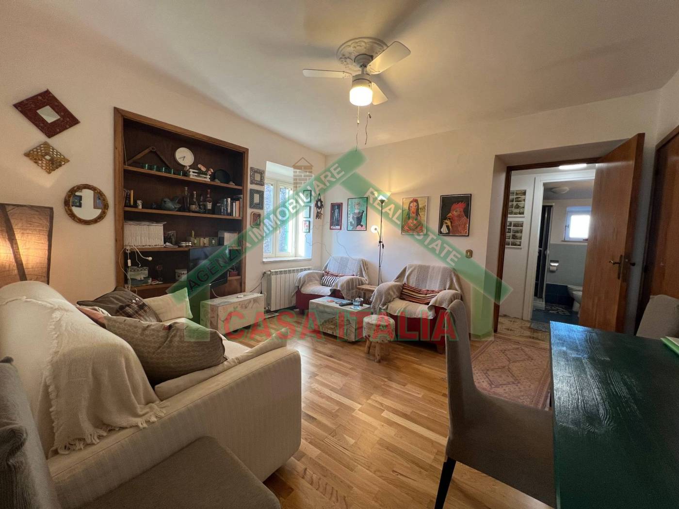 Trilocale via San Carlo, Capodimonte