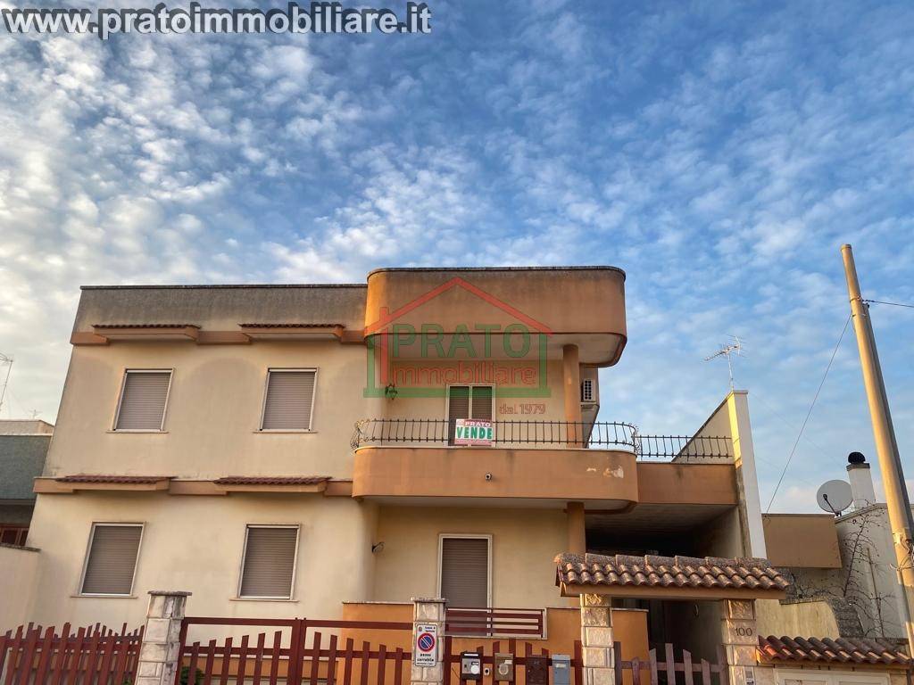 Appartamento via Francesco Rubichi 100, Squinzano