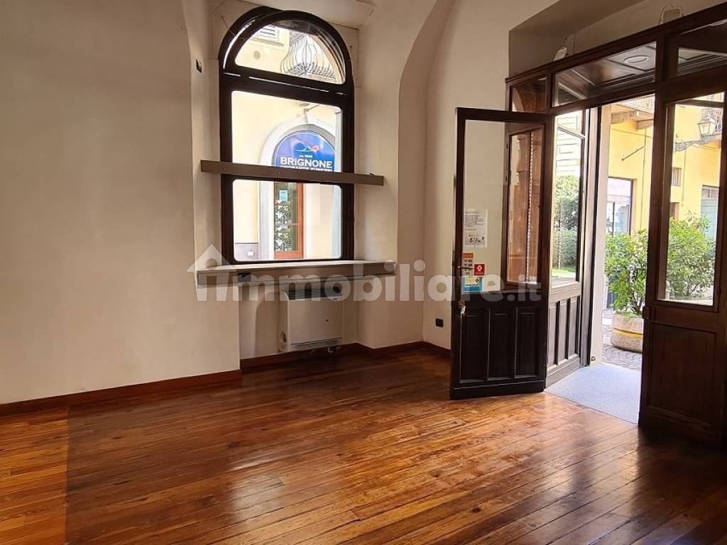 Locale commerciale via Roma, Cuneo, Rif. 103297504 - Immobiliare.it