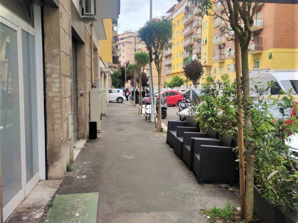 Locale commerciale via Morozzo della Rocca, Roma, Rif. 103299006 ...