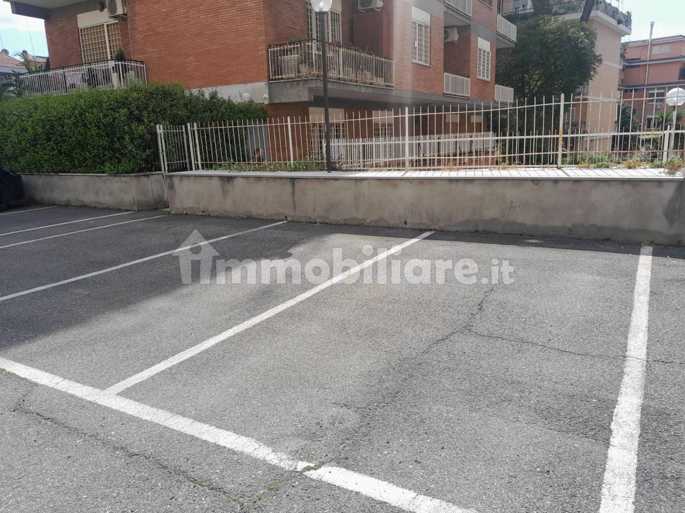 Posto auto - moto in Vendita