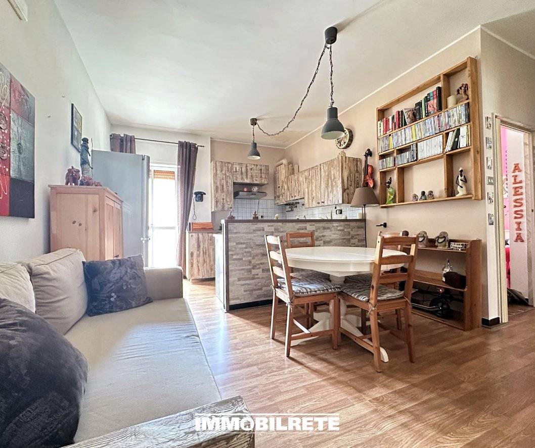 Trilocale viale della Rosa, Centro, Matera