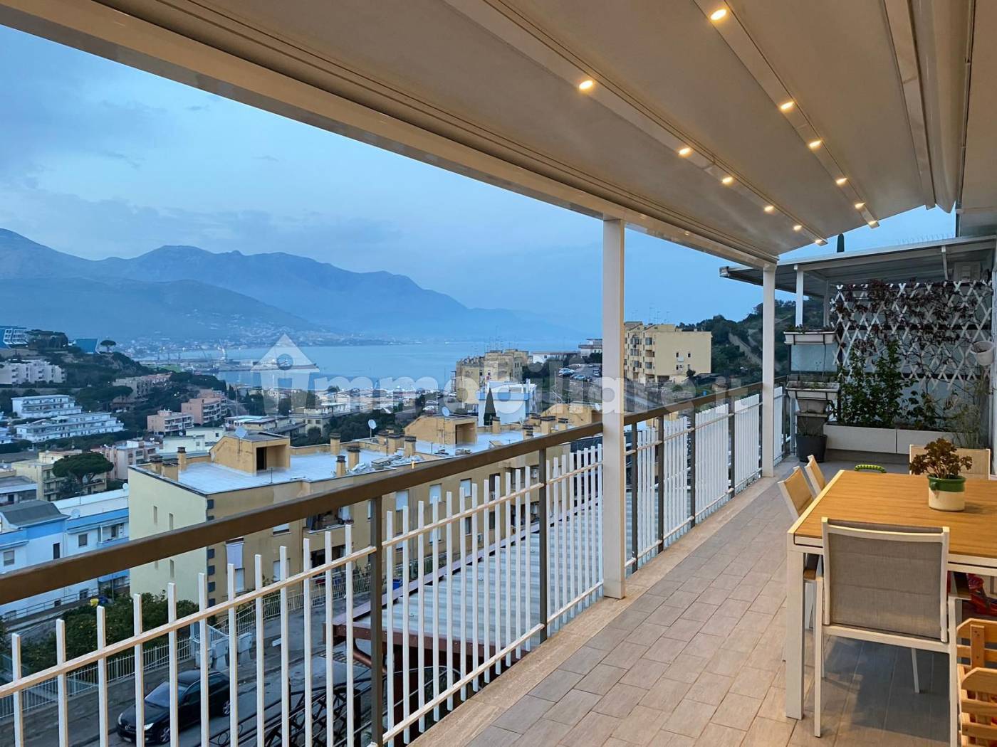 Bilocale viale Africa, Gaeta