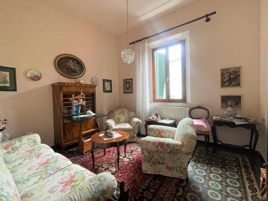 Appartamento via Pietro Nenni, Centro, Vicopisano