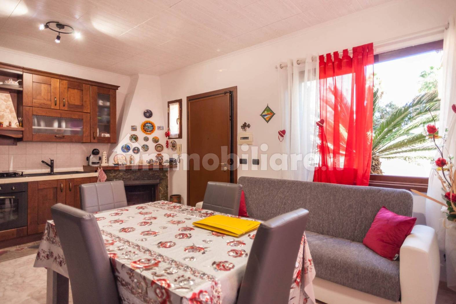 Trilocale via Andreotto Saracini 12, Ostia Ponente, Roma