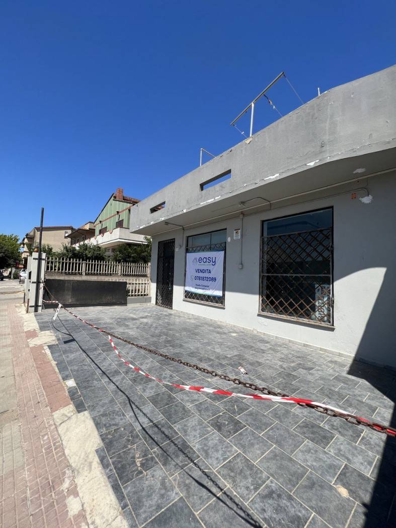Locale commerciale in Vendita