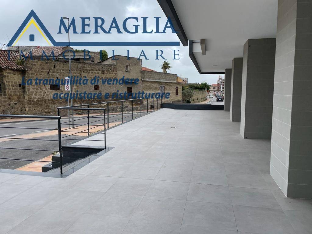 Locale commerciale in Vendita