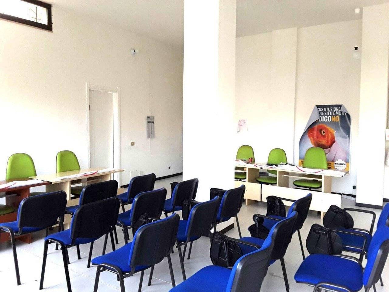 Locale commerciale in Vendita