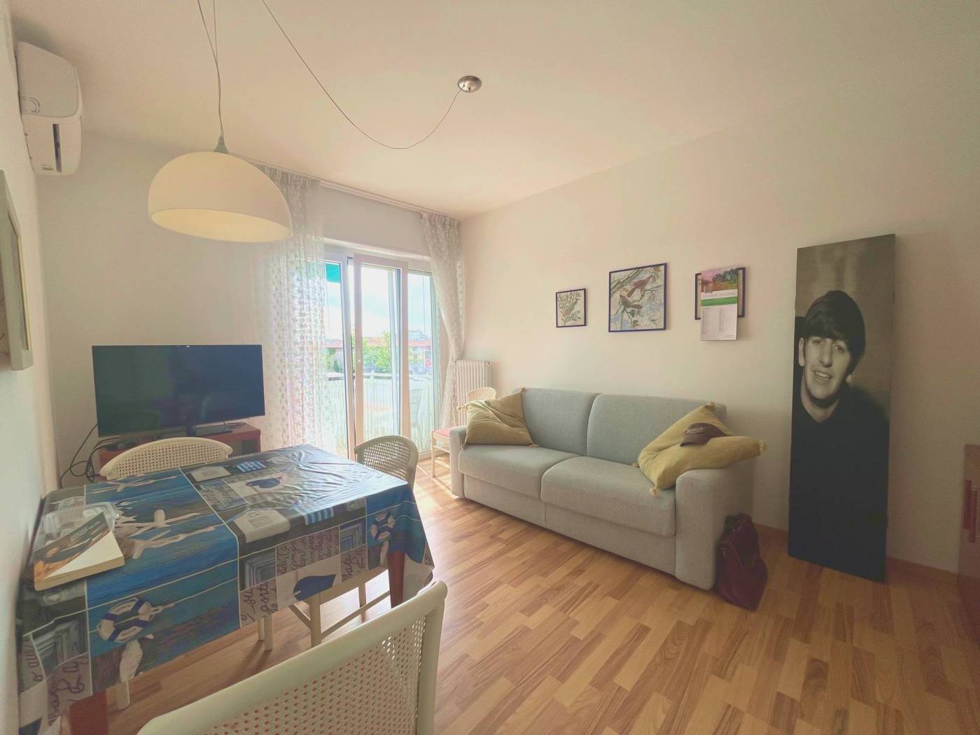 Trilocale via Ippolito Nievo 11, Centro, Grado