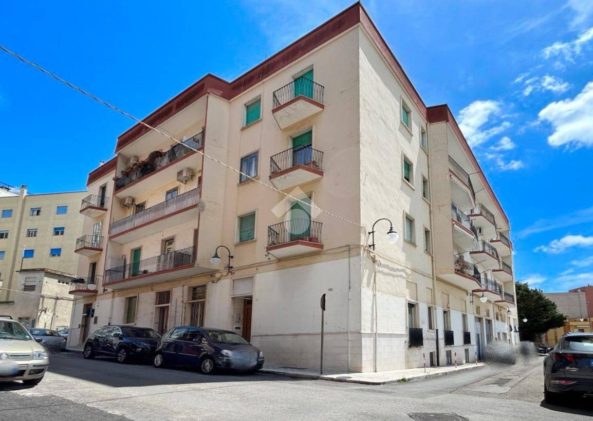 Trilocale via Alcide de Gasperi 5, Putignano