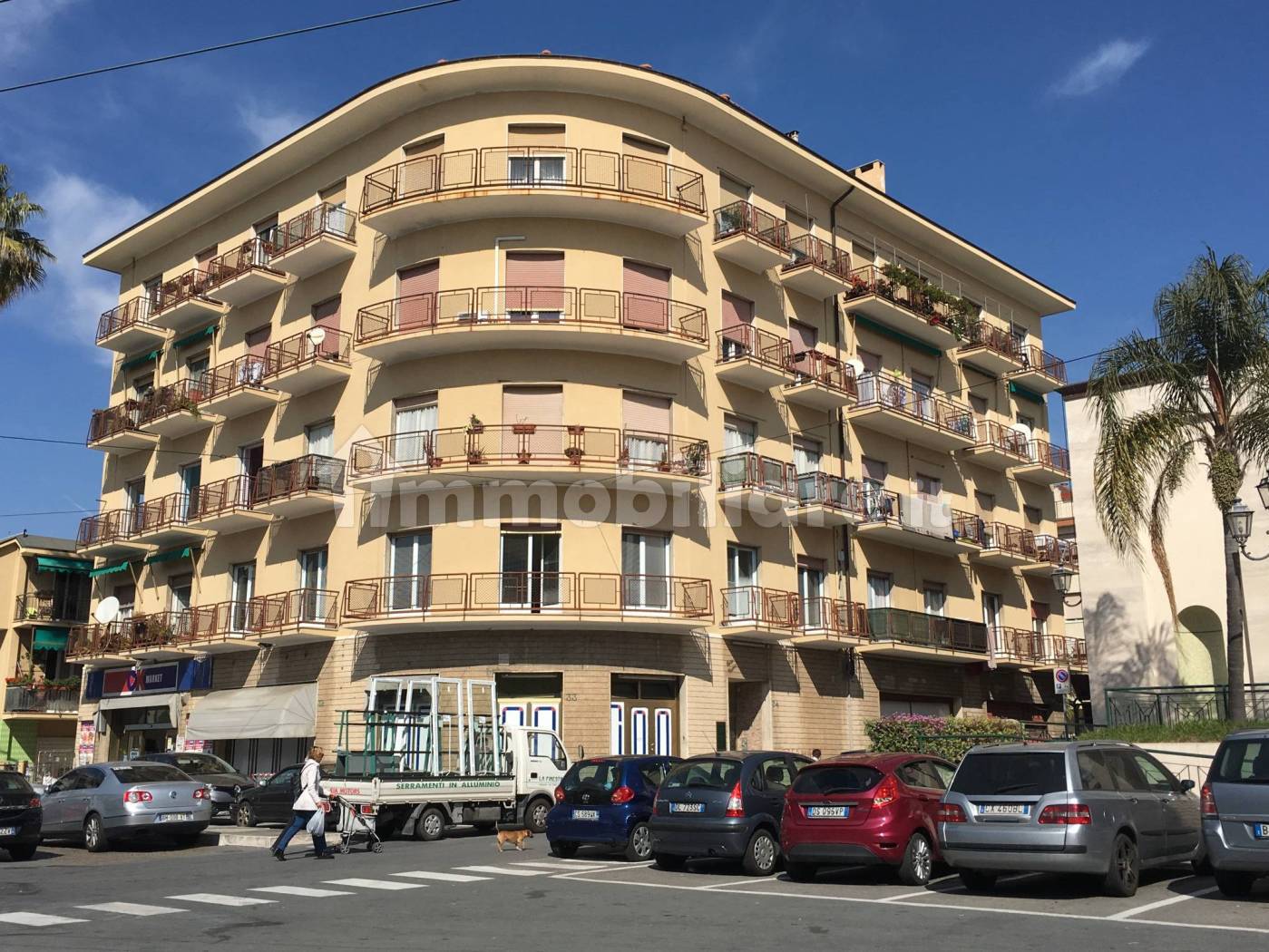 Bilocale piazza Giuseppe Garibaldi 34, Centro, Bordighera