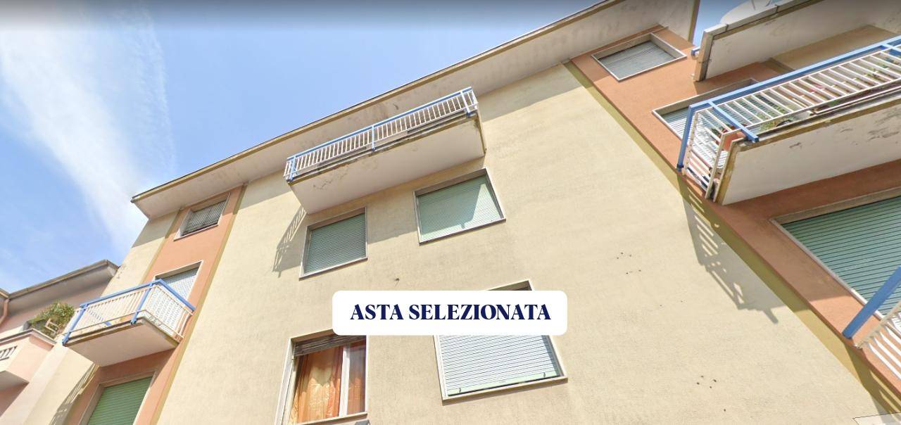 Appartamento all'asta via Zara, Biella