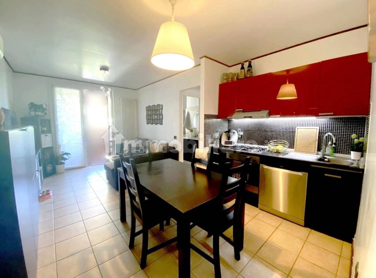 Trilocale buono stato, piano rialzato, Torriana, Poggio Torriana