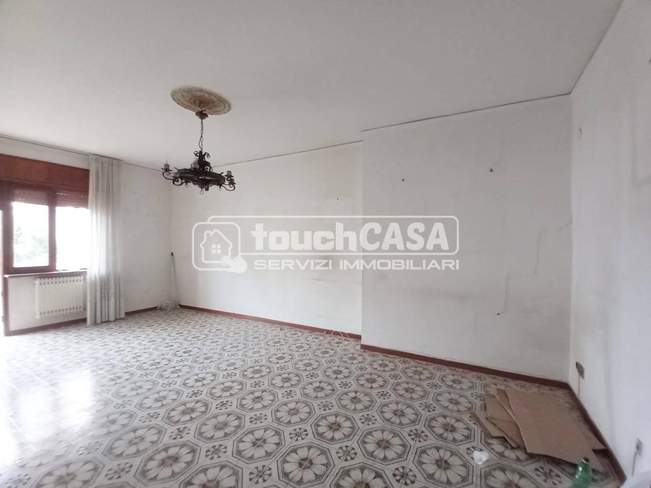 Bilocale viale Olimpico, Aversa