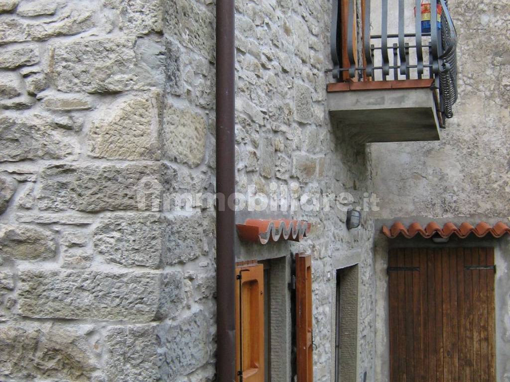 Vendita Rustico in Strada di Barbiano San Pancrazio Cetica 9 Castel San ...