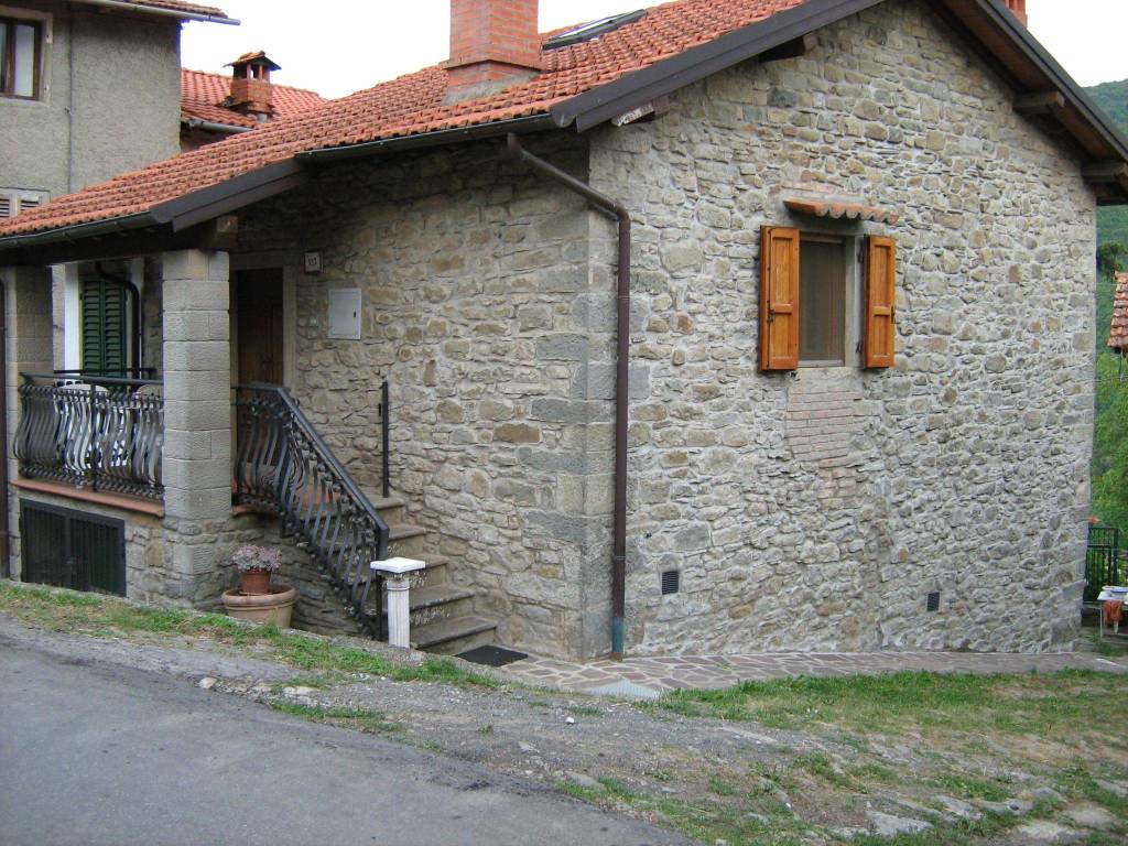 Vendita Rustico in Strada di Barbiano San Pancrazio Cetica 9 Castel San ...