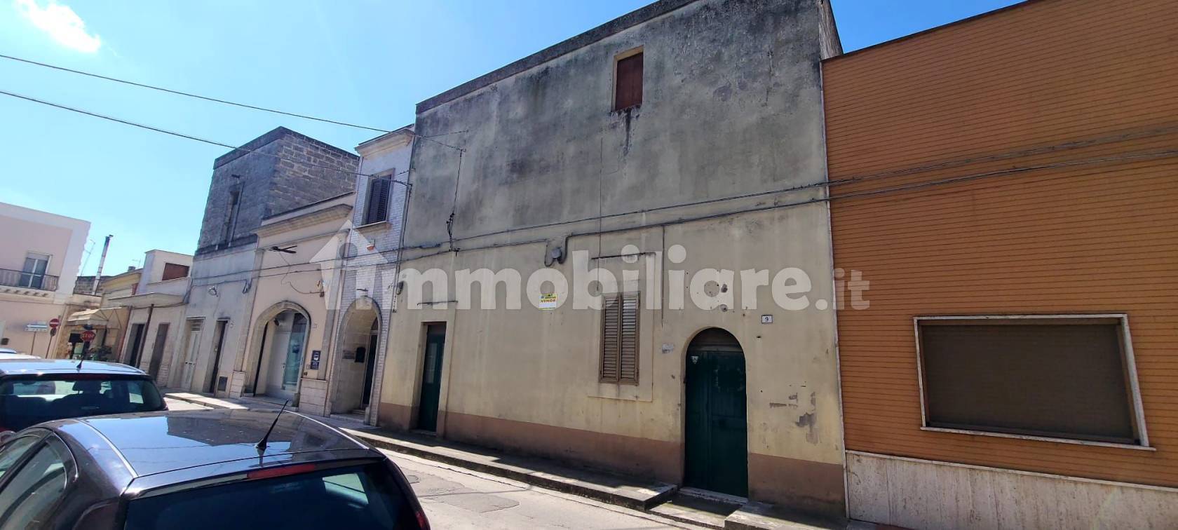 Appartamento via Farnese 9, Sava