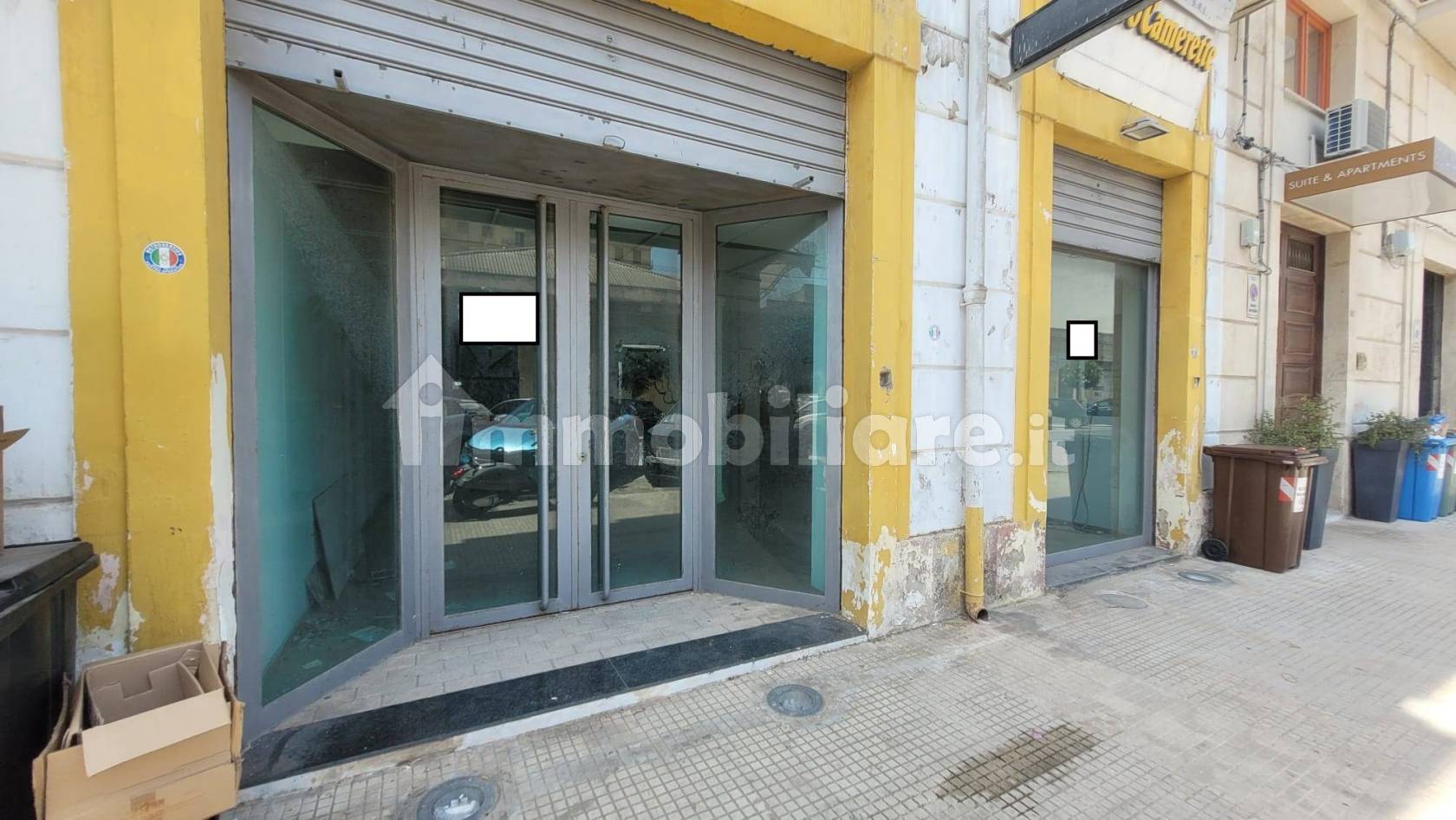 Locale commerciale in Vendita