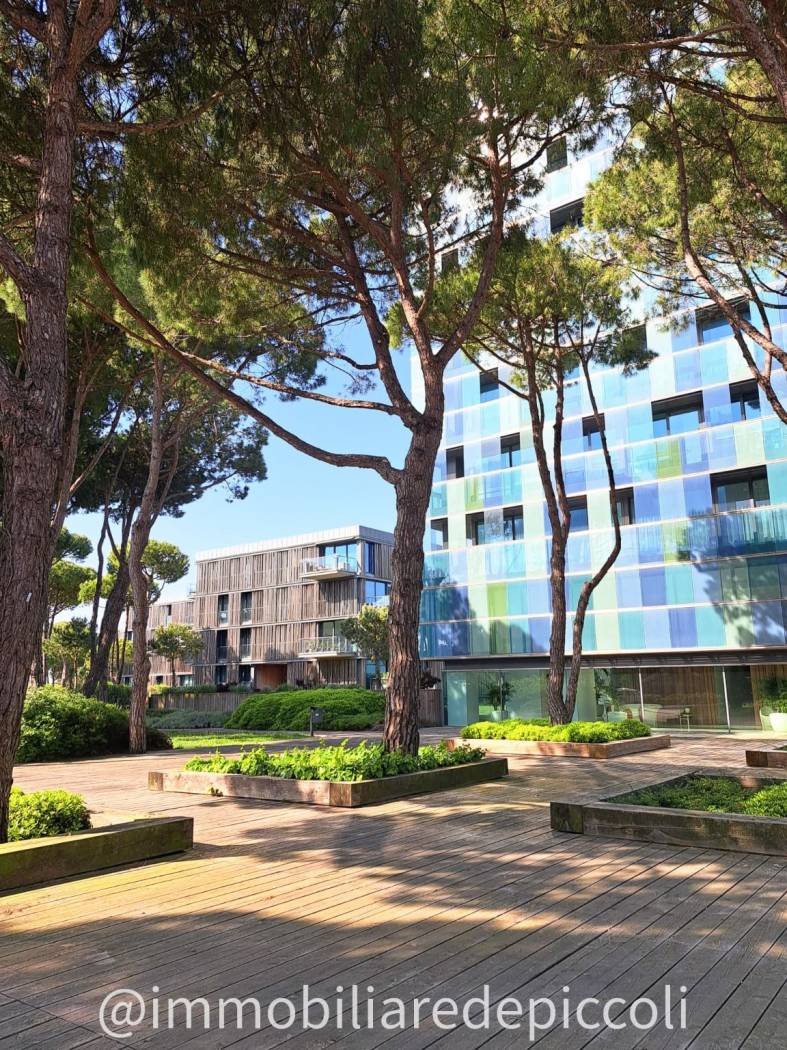 Posto auto - moto in Vendita