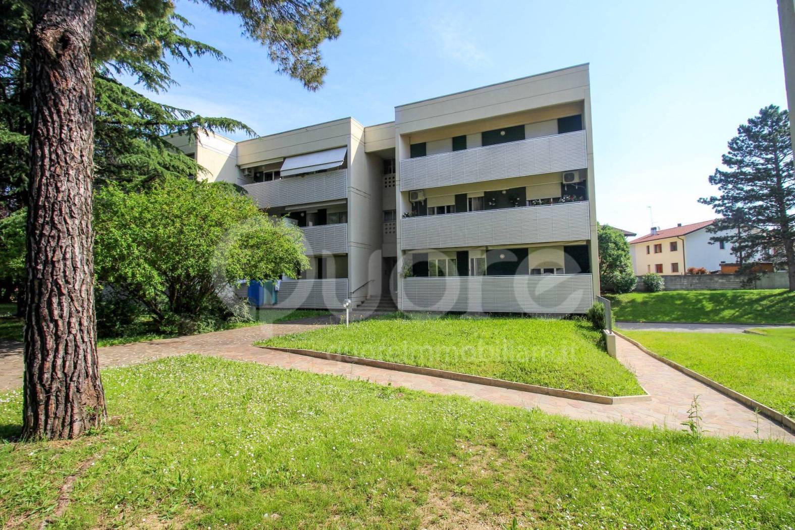 Trilocale via Pradamano 6, Viale Palmanova - Baldasserie, Udine