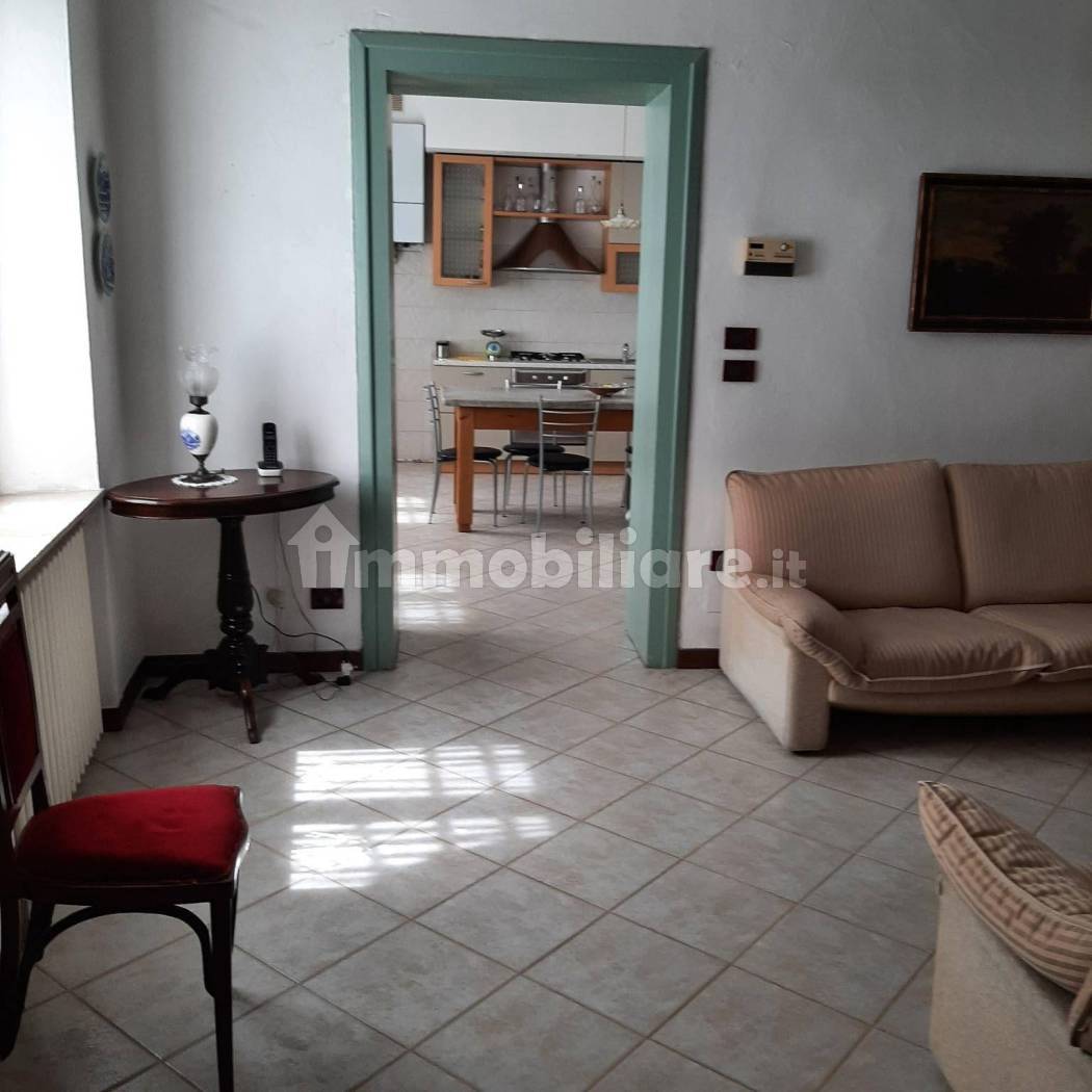 Quadrilocale via Guglielmo Oberdan, Centro, Mantova