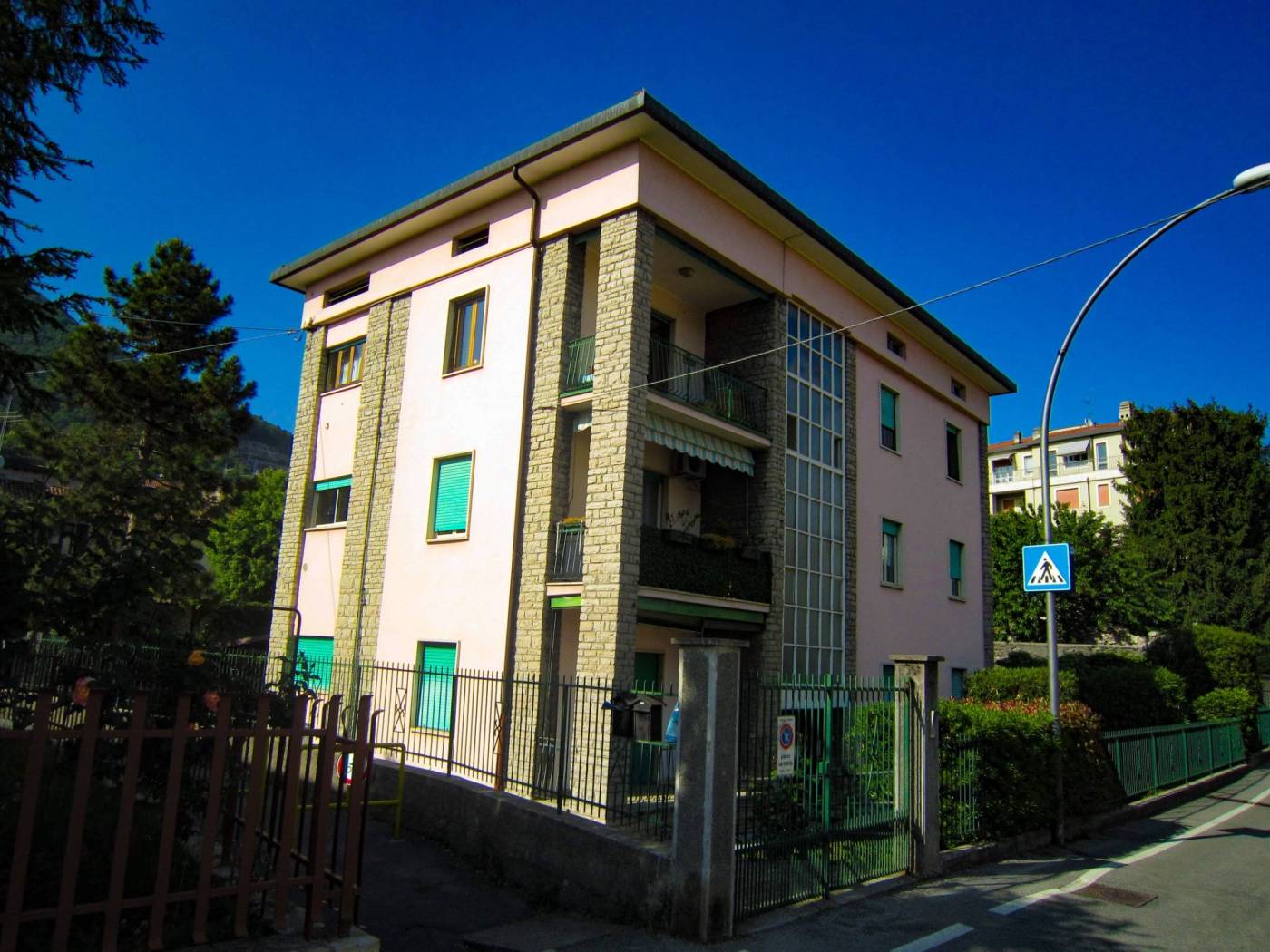 Quadrilocale via Papa Giovanni XXIII, Centro, Nembro