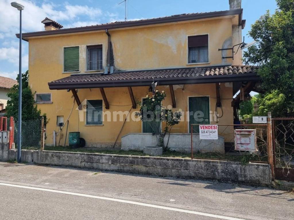 Vendita Villa unifamiliare in via Don Mario Gerlin 8 Pieve di Soligo ...