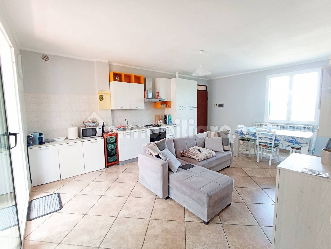 Trilocale via Giuseppe Verdi, Centro, Sannicola