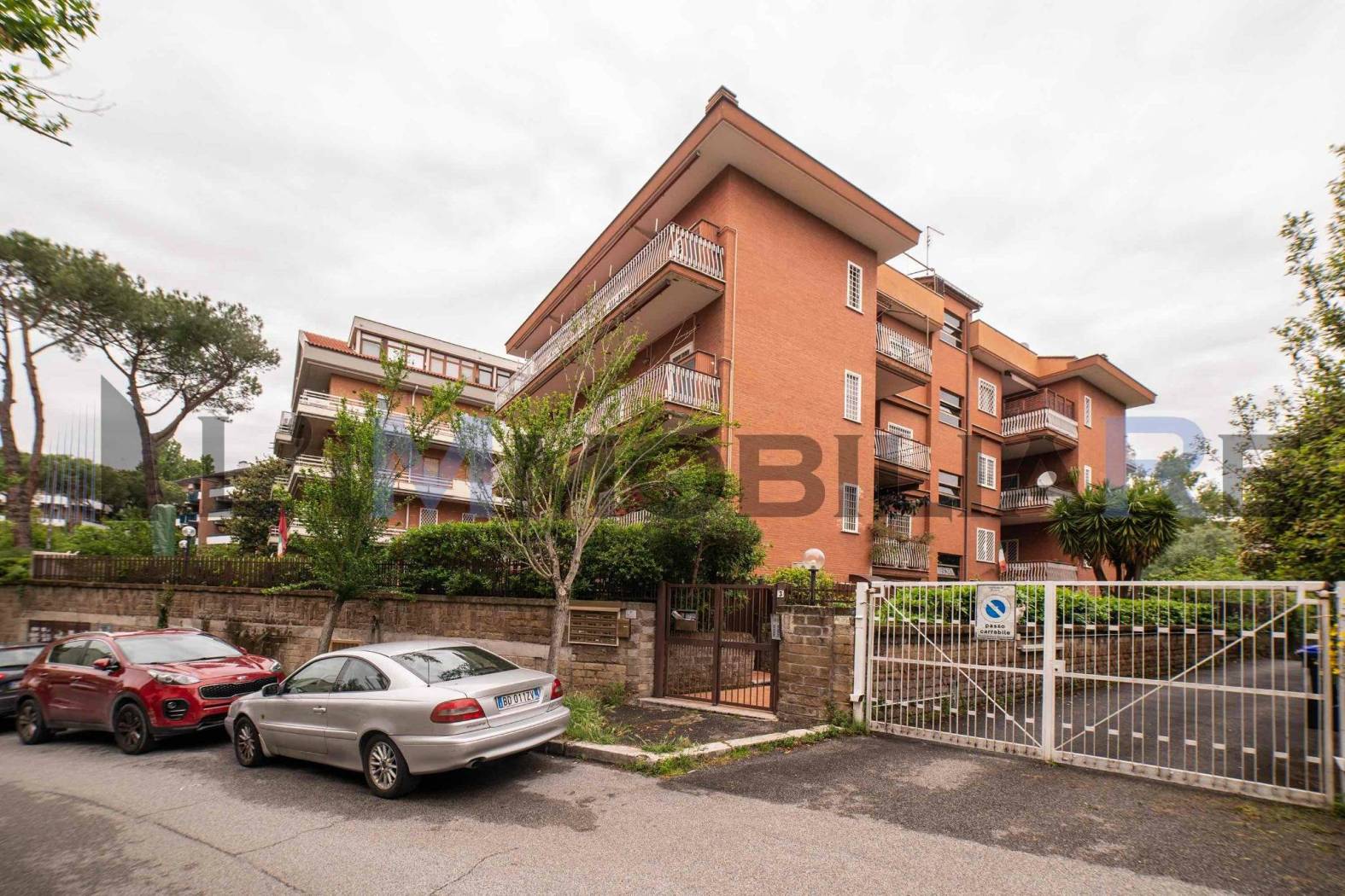 Quadrilocale via Michelangelo Peroglio, Mostacciano, Roma