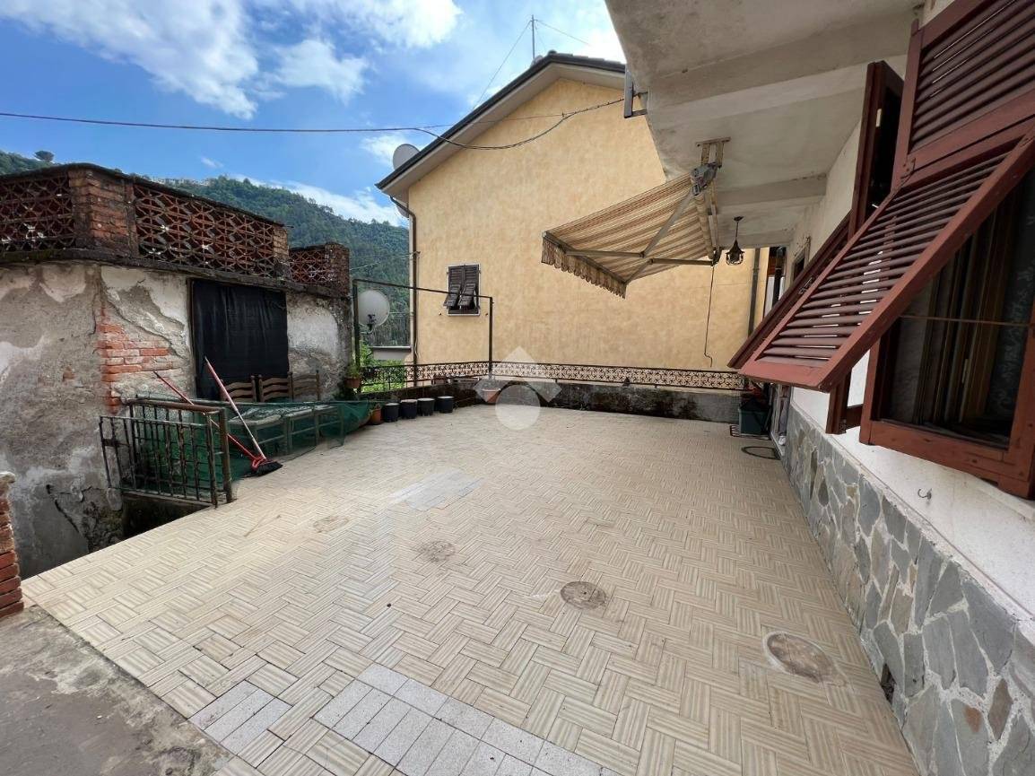 Trilocale via Vicchieda 7, Follo