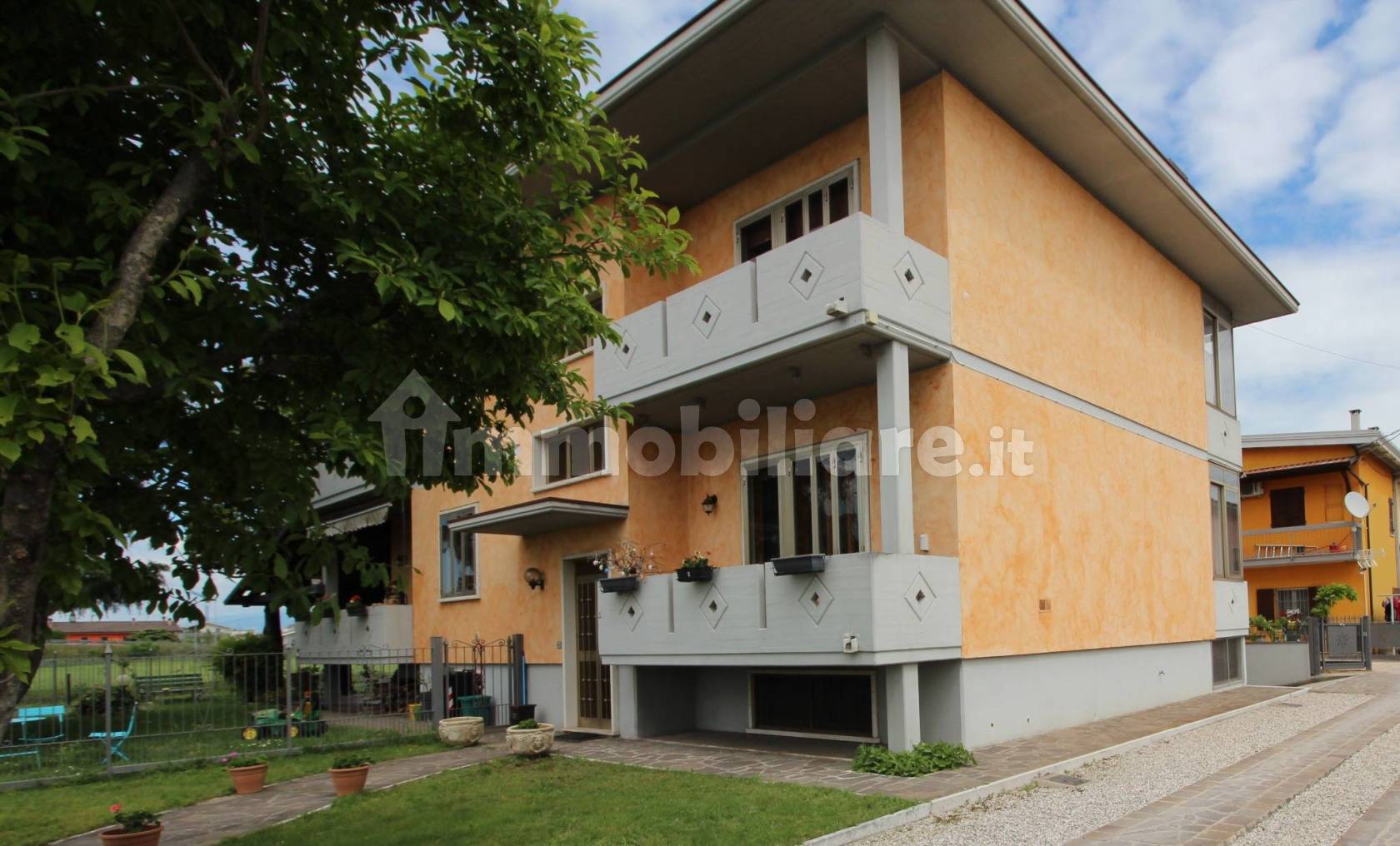 Appartamento via Ca' Sentieri 30, Zevio