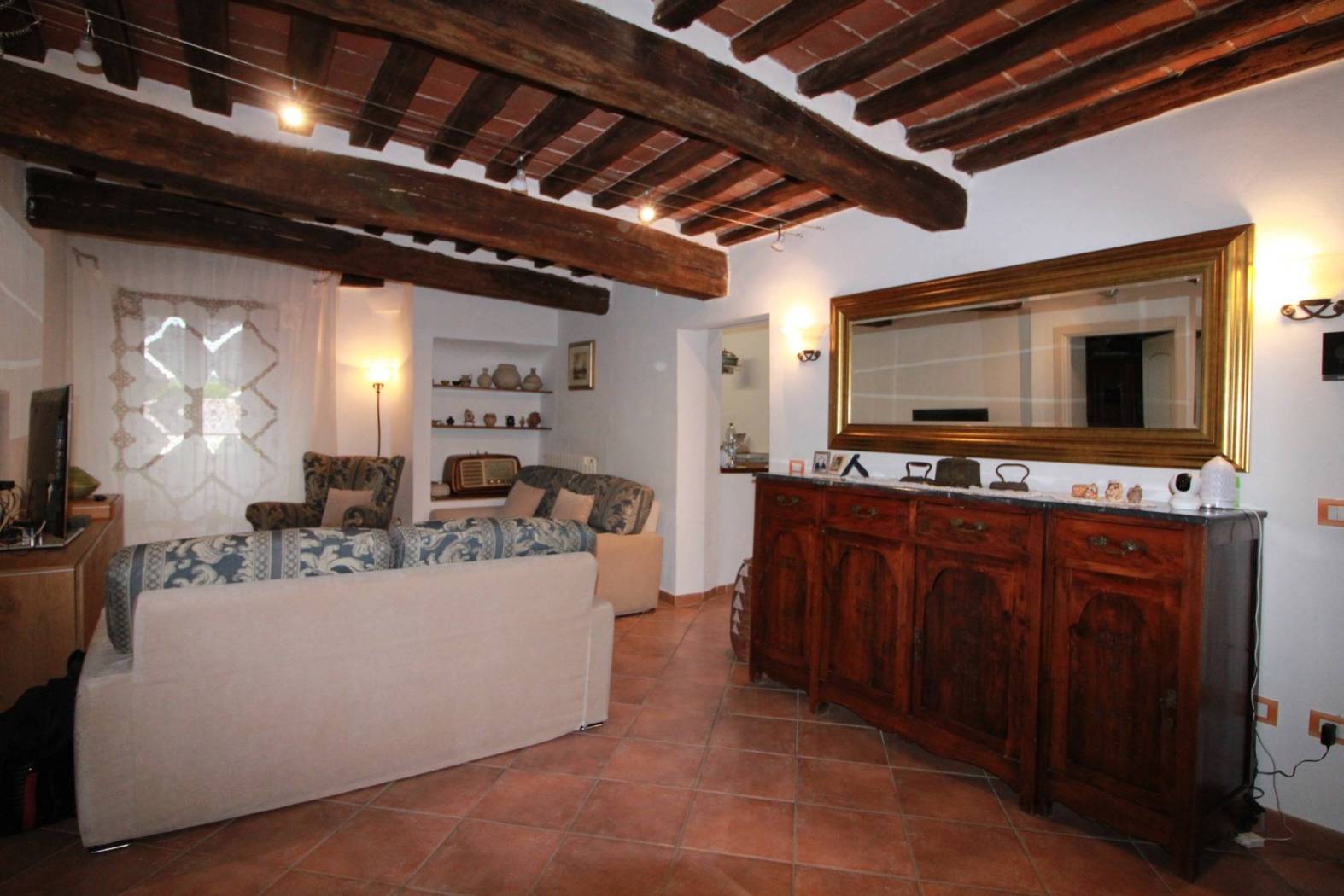 Appartamento piazza Cavalca, Centro, Vicopisano