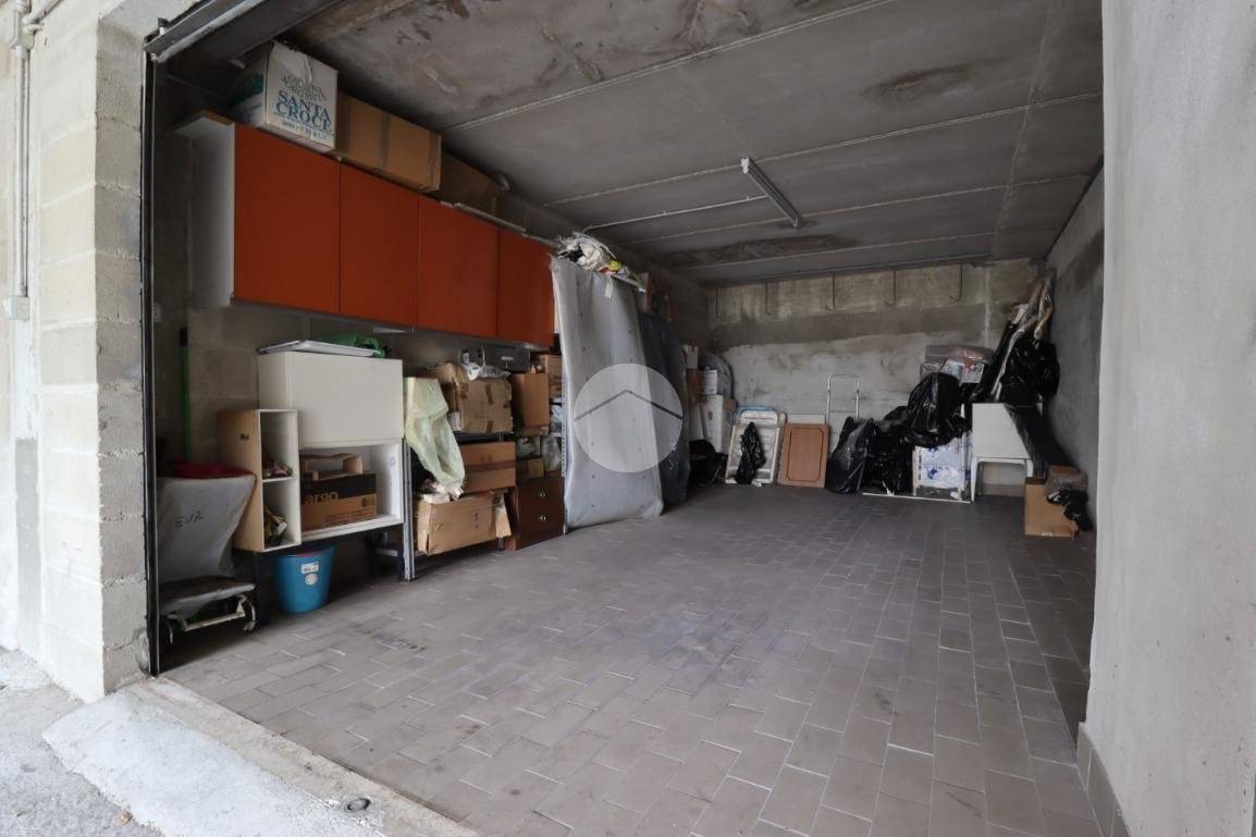 Garage - Box in Vendita