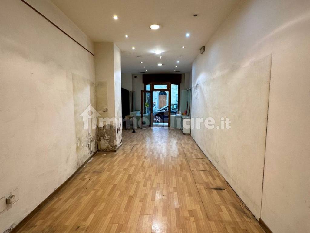 Locale commerciale via Nazionale, Firenze, Rif. 103387090 - Immobiliare.it