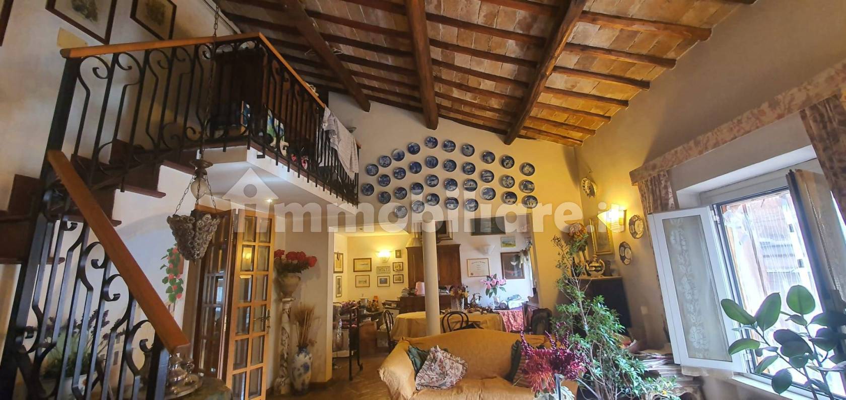 Quadrilocale via in Selci, Colle Oppio, Roma