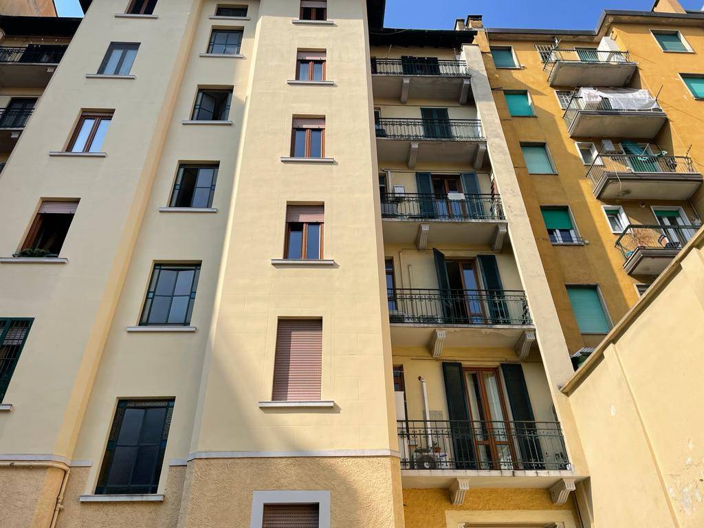 Trilocale via Maestri Campionesi 27, Cadore, Milano