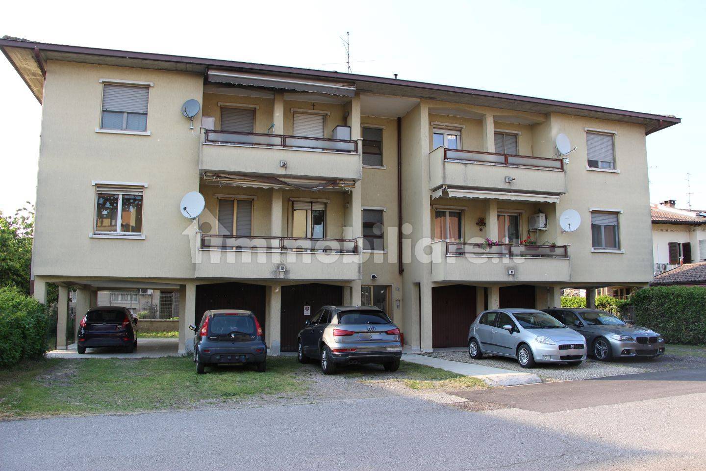 Trilocale via John Fitzgerald Kennedy, Marudo