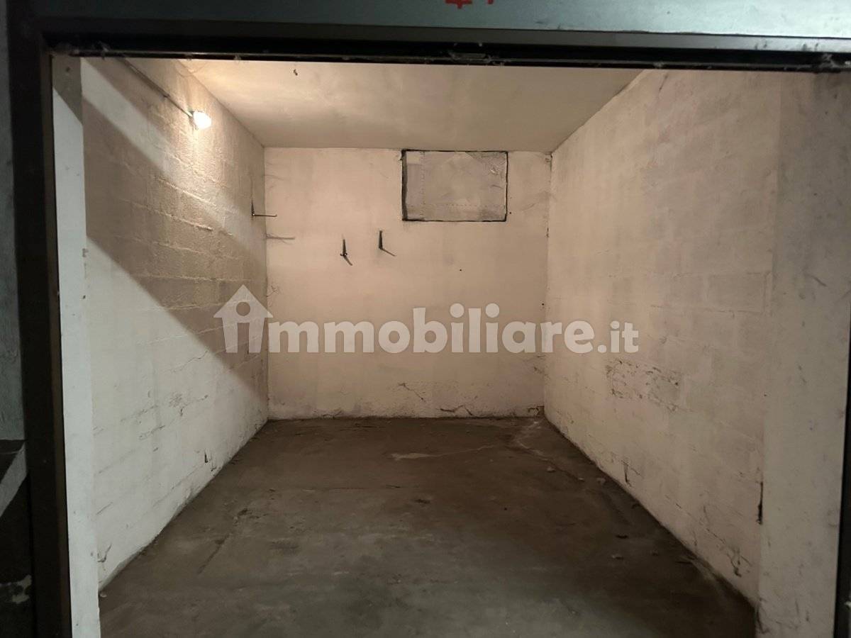 Garage - Box in Vendita